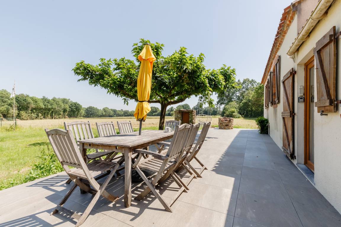 120 M² Maison De Vacances ∙ 2 Chambres ∙ 9 Personnes - Aizenay
