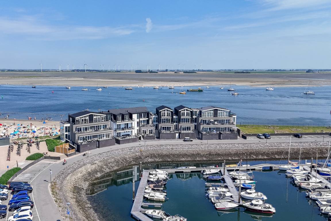 130 M² Appartement ∙ 2 Slaapkamers ∙ 4 Gasten - Bergen op Zoom
