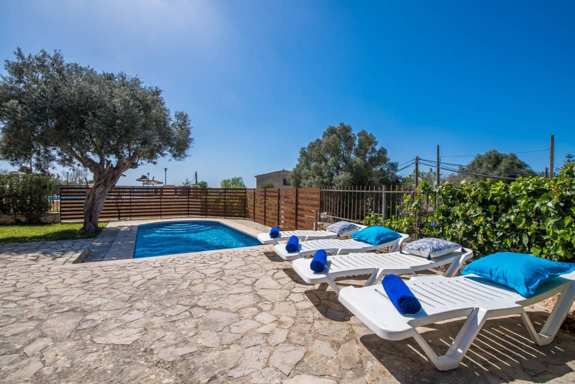 220 M² Ferienhaus ∙ 3 Schlafzimmer ∙ 6 Gäste - Mallorca