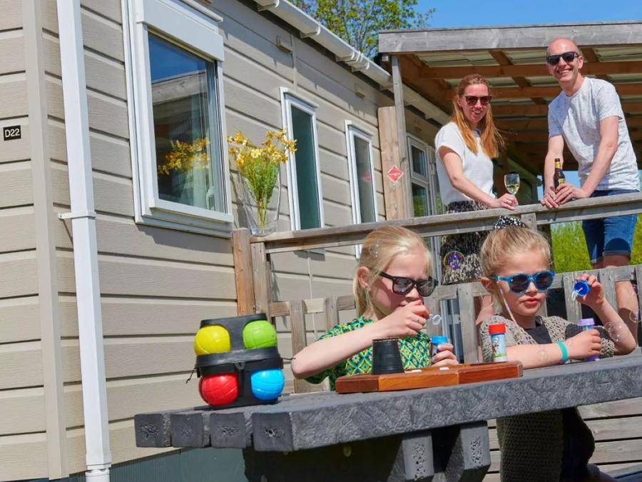 Caravan ∙ 2 Bedrooms ∙ 4 Guests - Kamperland