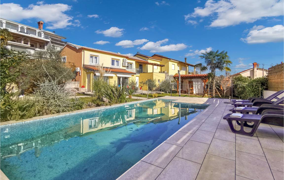 145 M² Hus ∙ 4 Sovrum ∙ 12 Gäster - Opatija