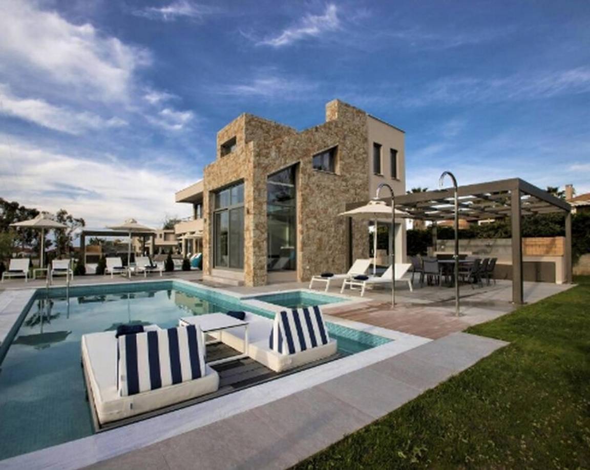 Villa ∙ 4 Bedrooms ∙ 8 Guests - Ситония