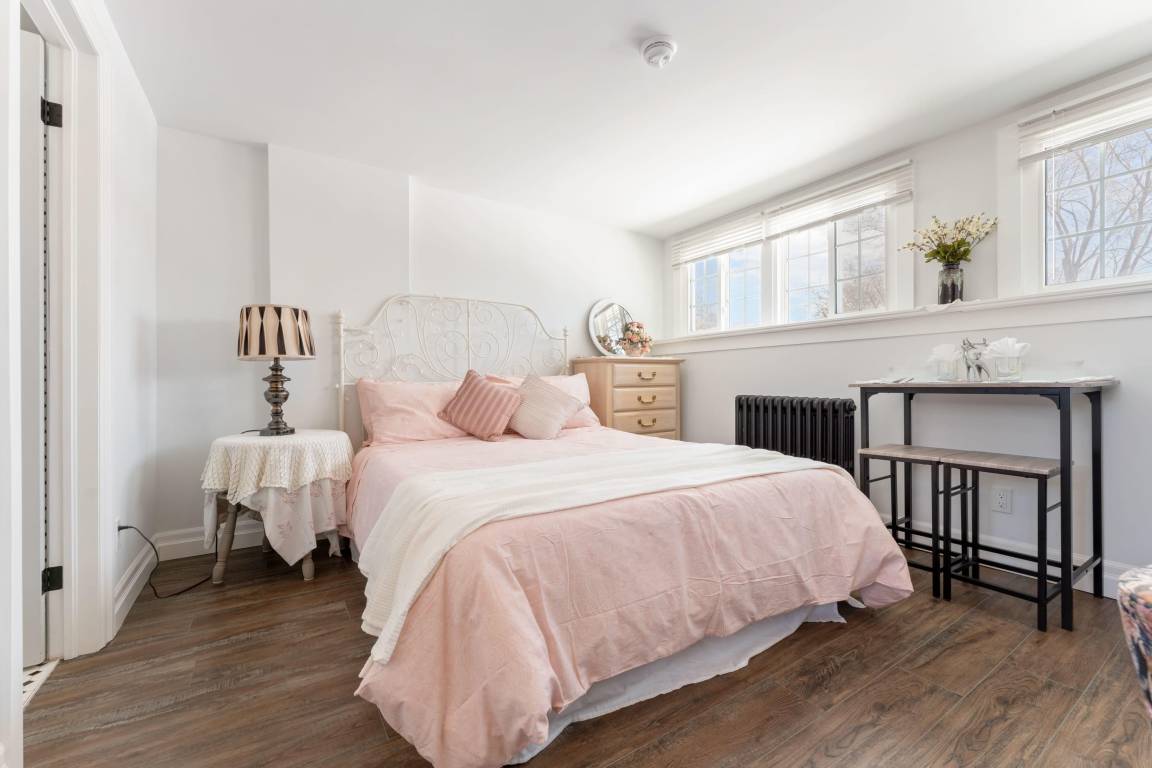 Apartment ∙ 1 Bedroom ∙ 2 Guests - Burlington