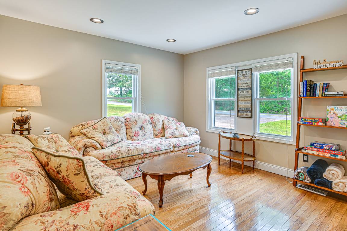 143 M² House ∙ 2 Bedrooms ∙ 5 Guests - Kentucky Lake