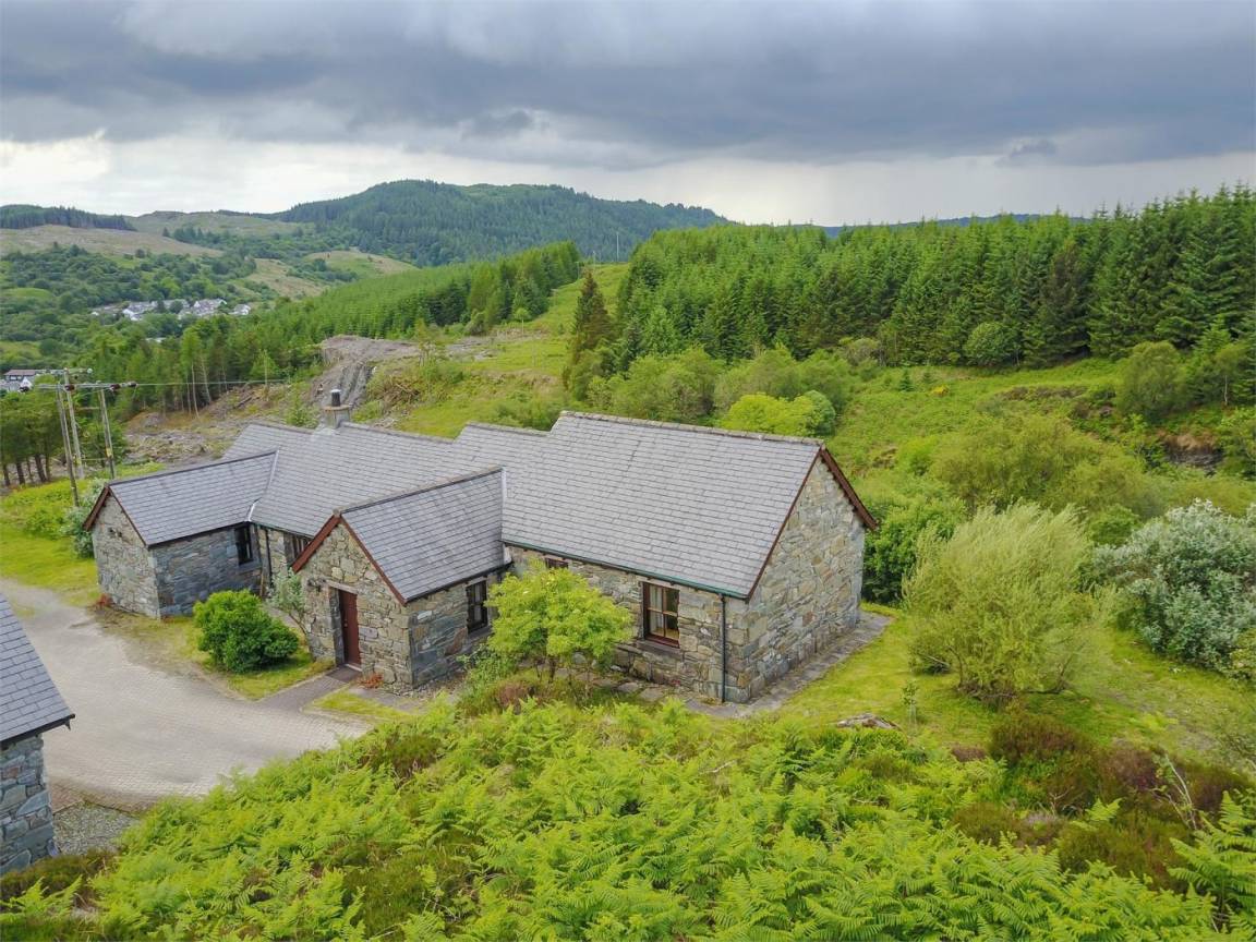Cottage ∙ 2 Bedrooms ∙ 4 Guests - Lochgilphead