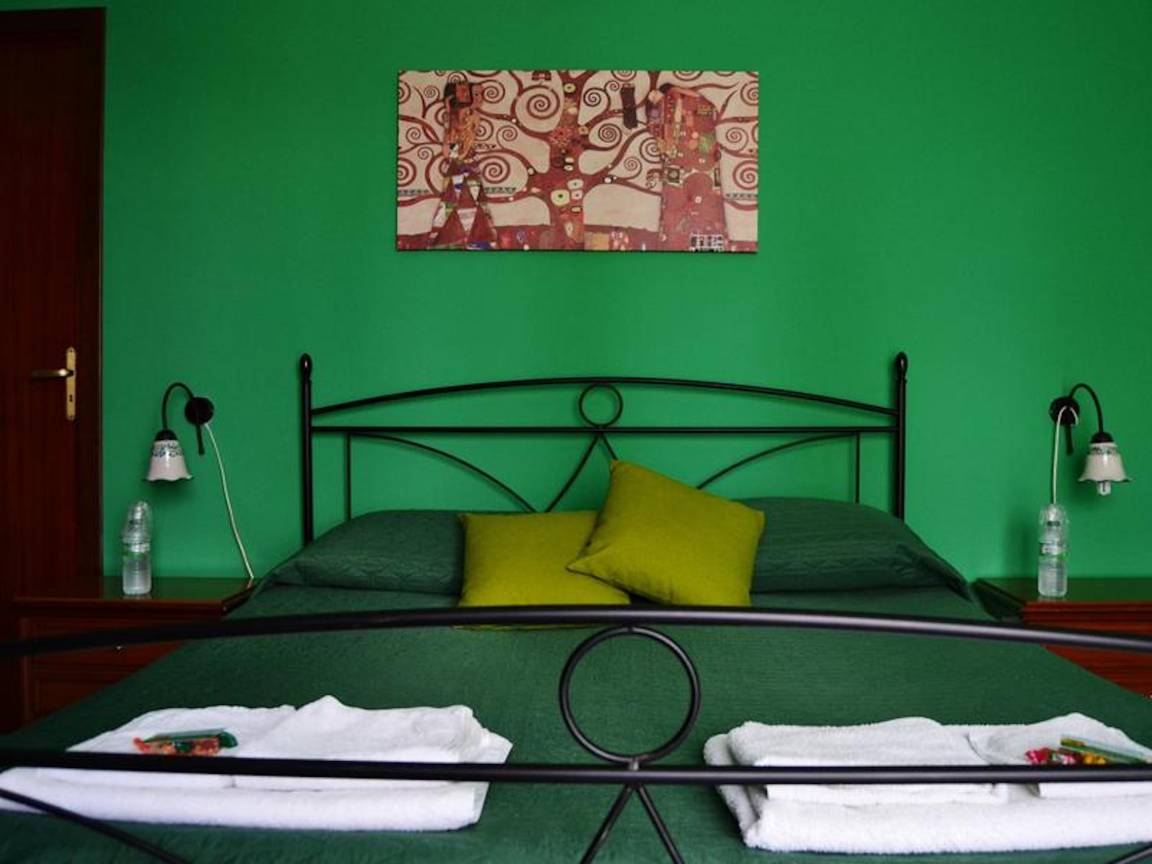 28 M² Habitación Privada ∙ 1 Habitación ∙ 3 Huéspedes - Caltanissetta