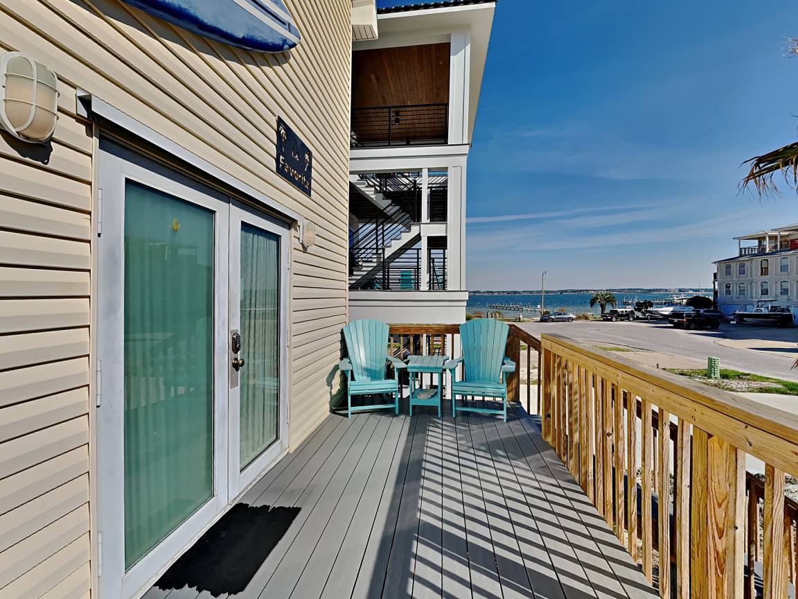 102 M² House ∙ 2 Bedrooms ∙ 9 Guests - Navarre Beach, FL
