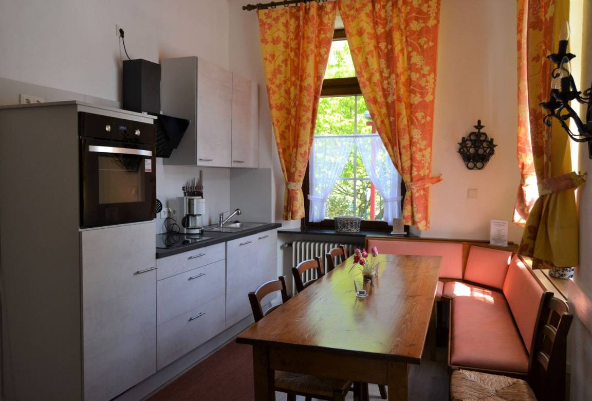 70 M² Ferienwohnung ∙ 1 Schlafzimmer ∙ 4 Gäste - Bernkastel-Kues