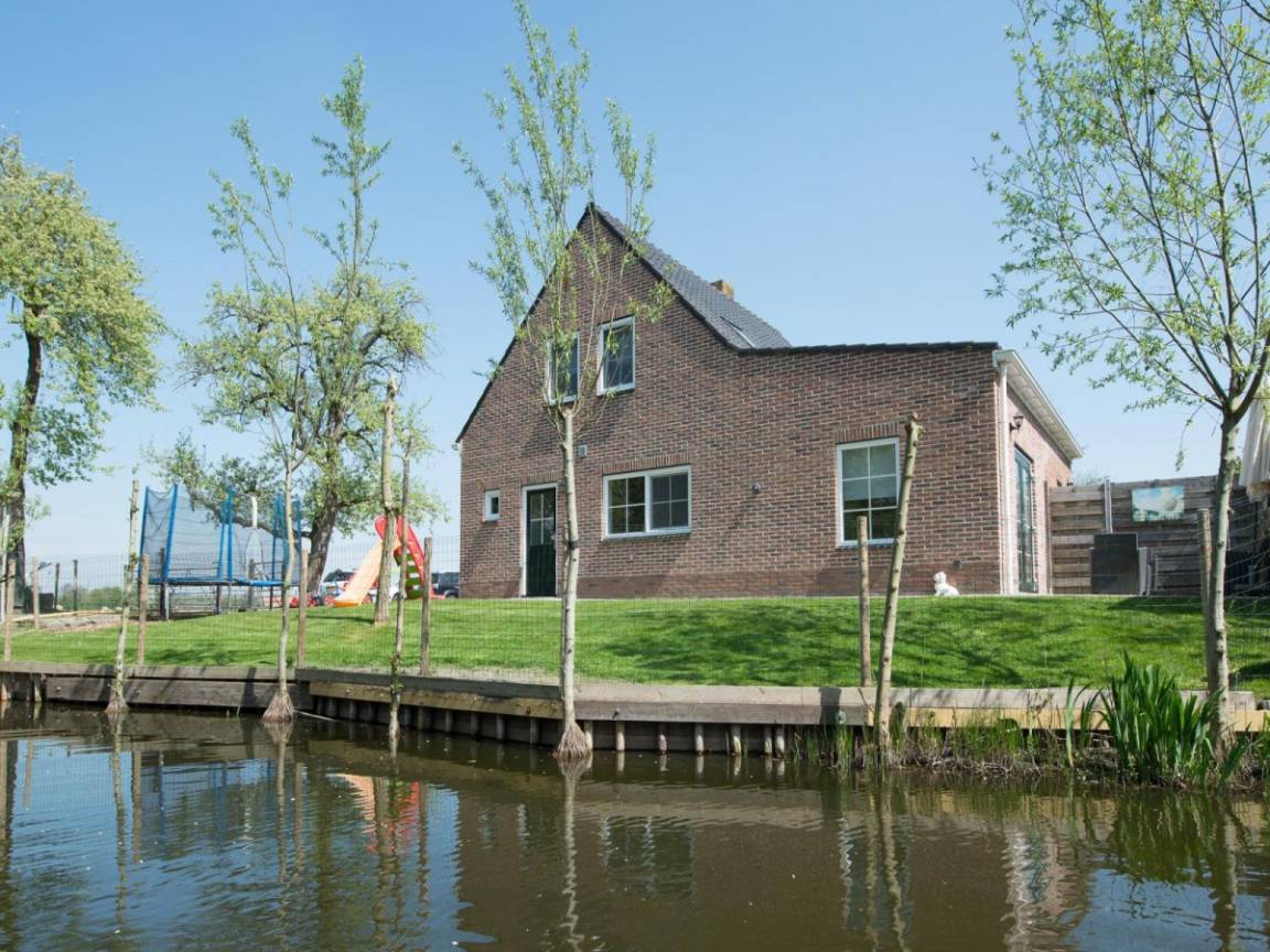 60 M² Ferienhaus ∙ 2 Schlafzimmer ∙ 5 Gäste - Oostkapelle