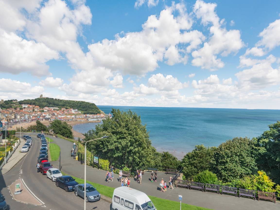 Cottage ∙ 2 Bedrooms ∙ 4 Guests - Scarborough