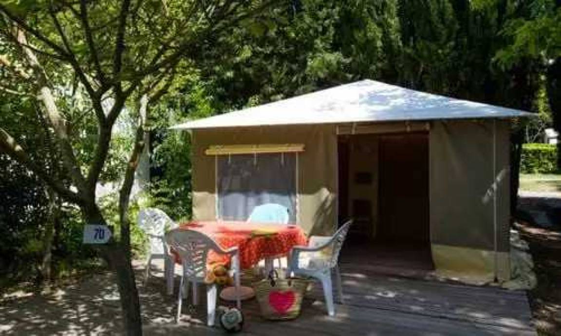 20 M² Camping ∙ 2 Chambres ∙ 5 Personnes - Bonnieux