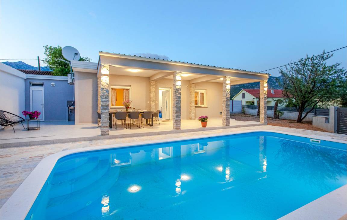 85 M² Duplex ∙ 3 Chambres ∙ 8 Personnes - Starigrad