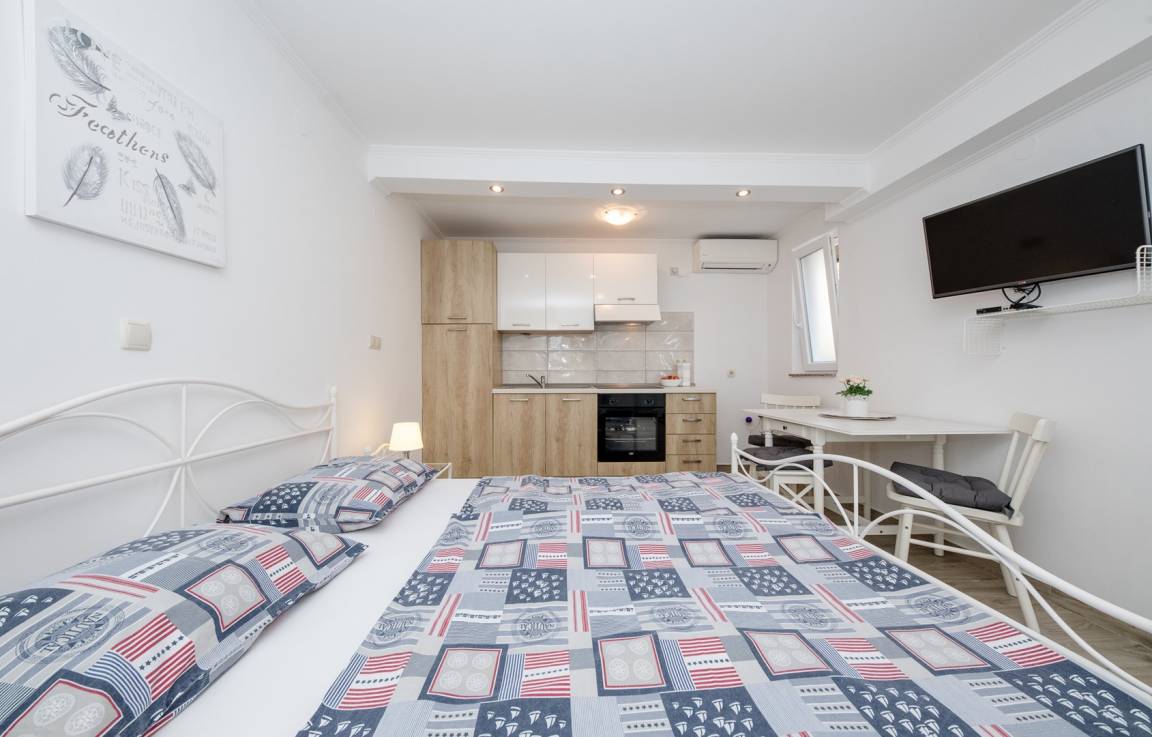30 M² Appartamento Vacanza ∙ 1 Camera Da Letto ∙ 2 Ospiti - Supetarska Draga