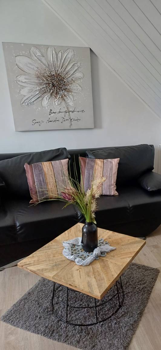 73 M² Ferienwohnung ∙ 1 Schlafzimmer ∙ 1 Gast - Lautertal