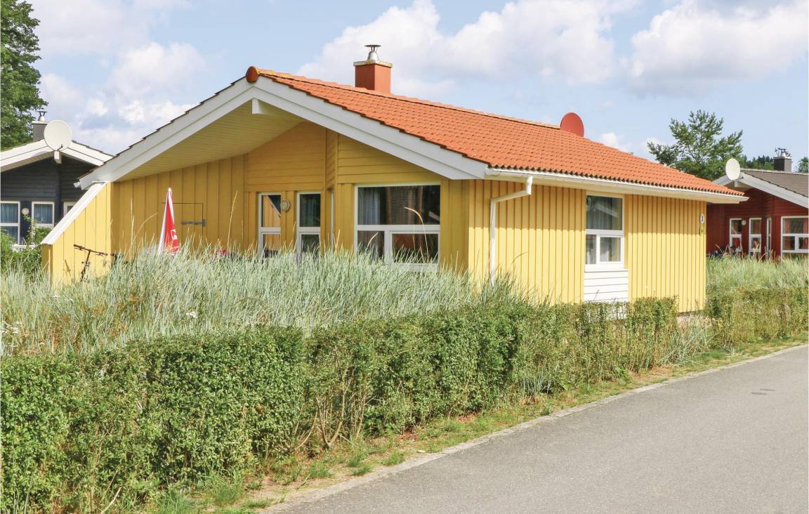 64 M² House ∙ 2 Bedrooms ∙ 4 Guests - Lübeck