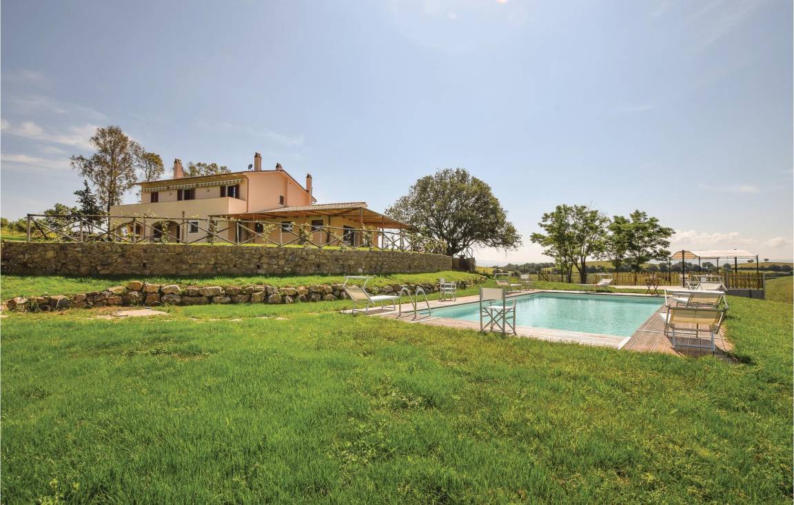 250 M² House ∙ 5 Bedrooms ∙ 14 Guests - Grosseto