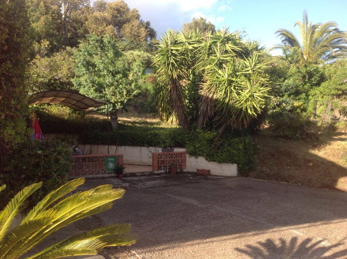 61 M² Mökki ∙ 2 Makuuhuonetta ∙ 5 Vierasta - La Croix-Valmer