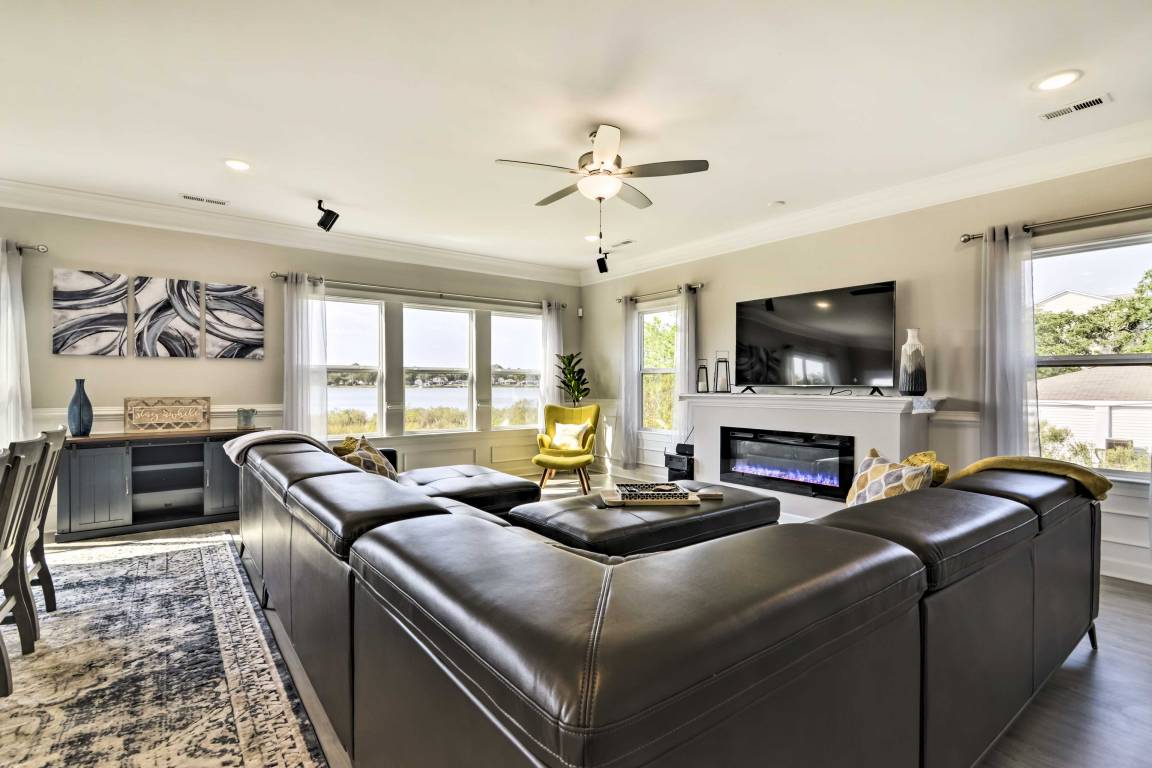241 M² House ∙ 4 Bedrooms ∙ 8 Guests - Norfolk, VA