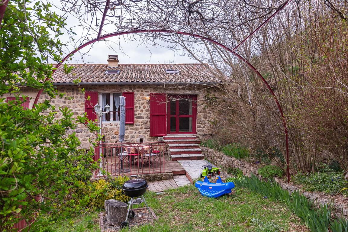 56 M² Maison De Vacances ∙ 3 Chambres ∙ 6 Personnes - Le Cheylard