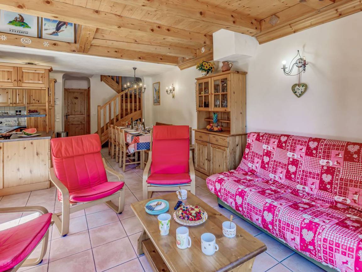 100 M² Chalet ∙ 5 Bedrooms ∙ 10 Guests - Courchevel 1850