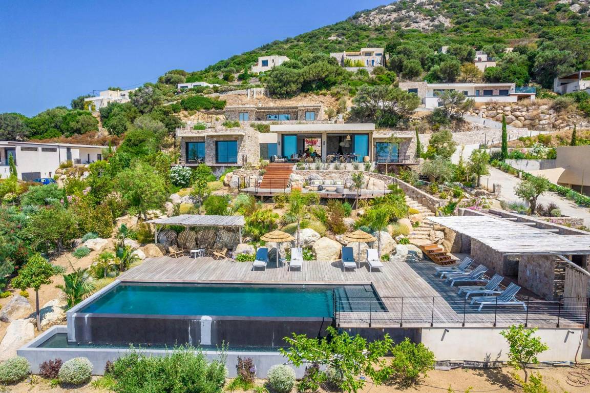 300 M² Maison De Vacances ∙ 5 Chambres ∙ 10 Personnes - Calvi