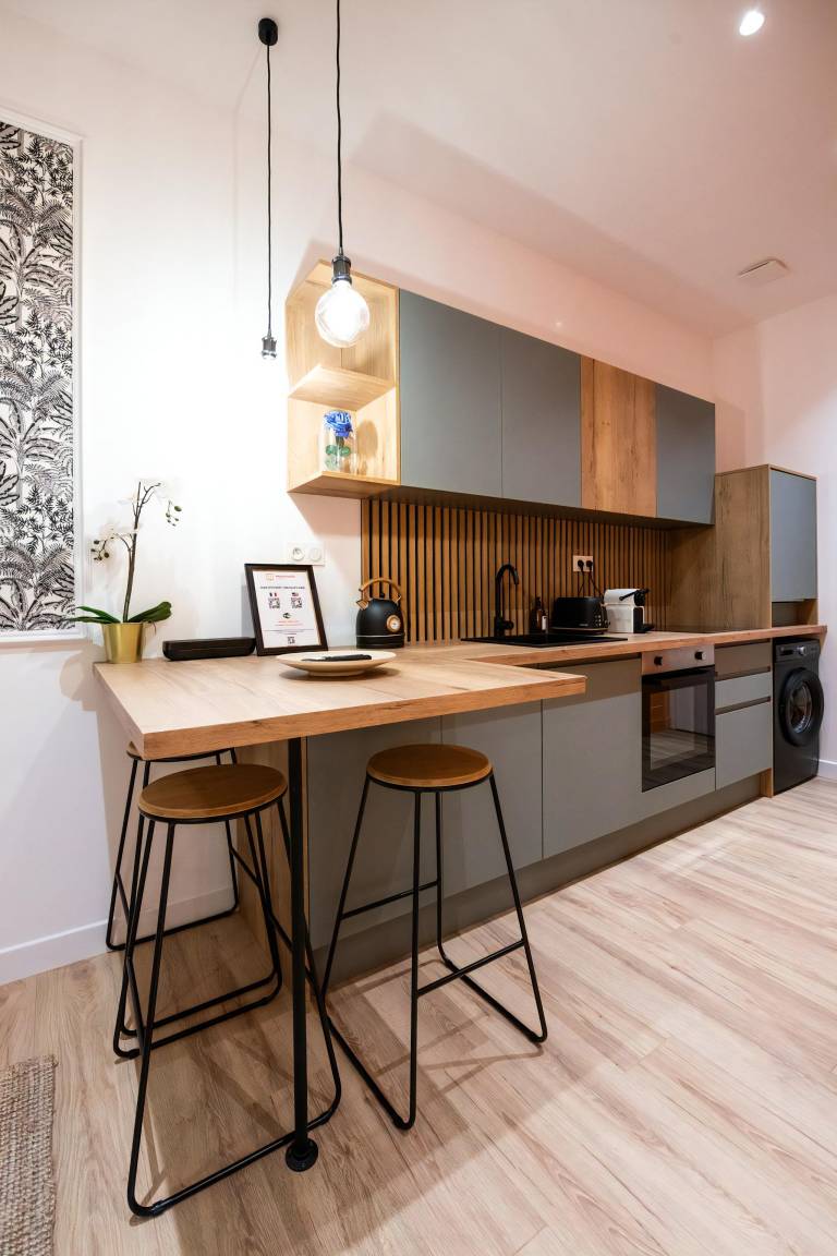 46 M² Appartement ∙ 2 Chambres ∙ 6 Personnes - Caluire-et-Cuire