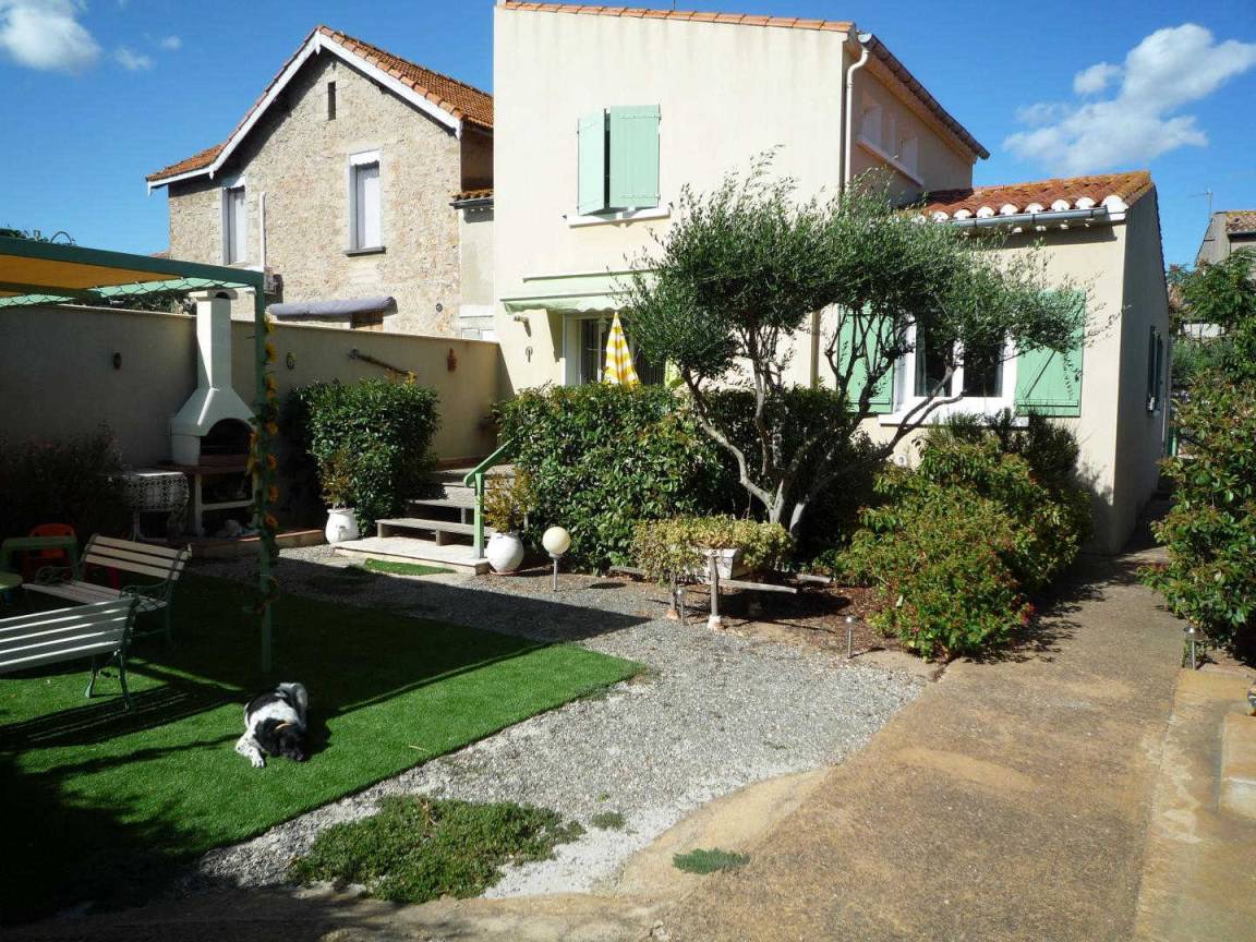 92 M² Gîte ∙ 3 Chambres ∙ 6 Personnes - Languedoc-Roussillon