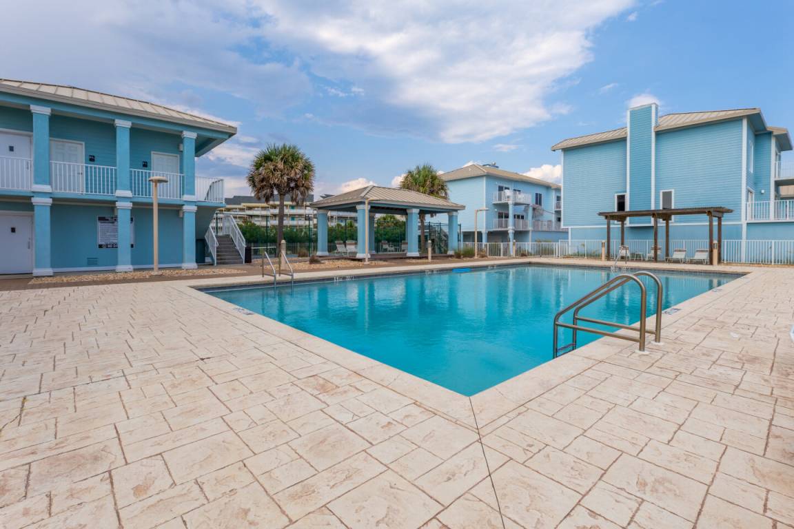 112 M² House ∙ 2 Bedrooms ∙ 7 Guests - Pensacola Beach, FL