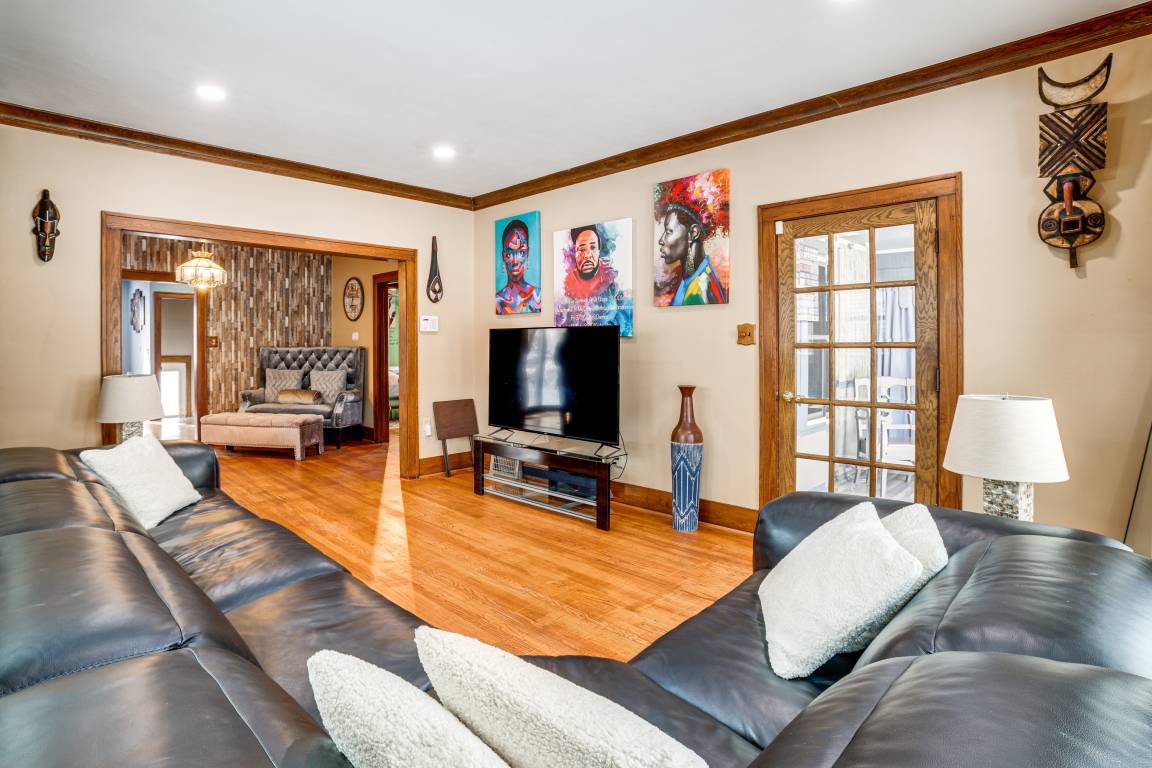 114 M² House ∙ 3 Bedrooms ∙ 6 Guests - Hammond, IN