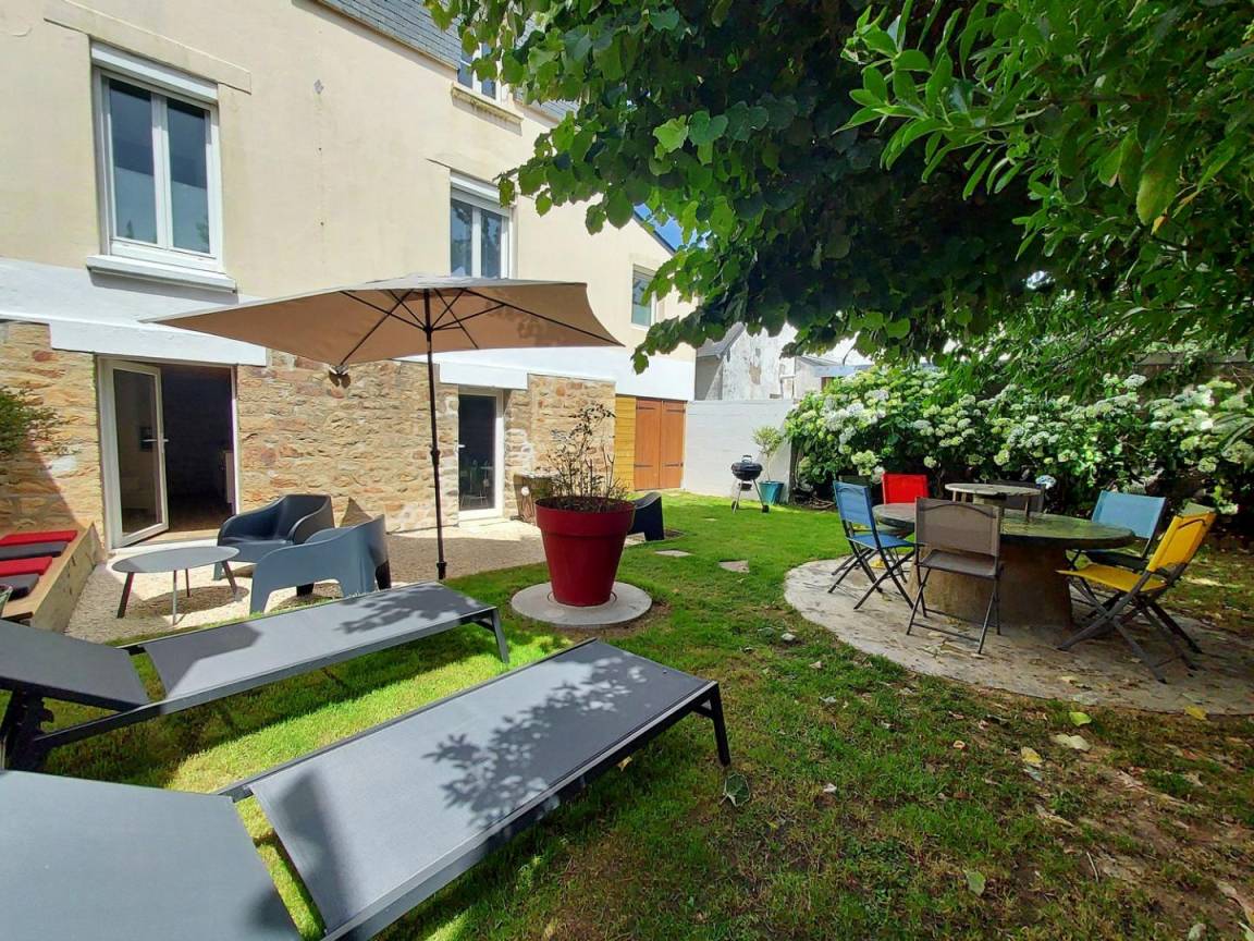 110 M² Gîte ∙ 4 Chambres ∙ 8 Personnes - Auray