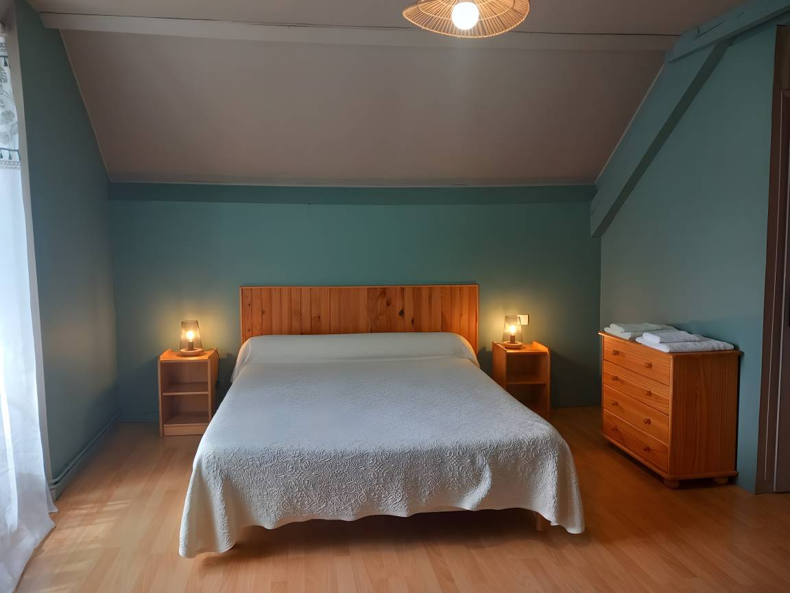 20 M² Chambre D'hôtes ∙ 1 Chambre ∙ 3 Personnes - Saint-Flour