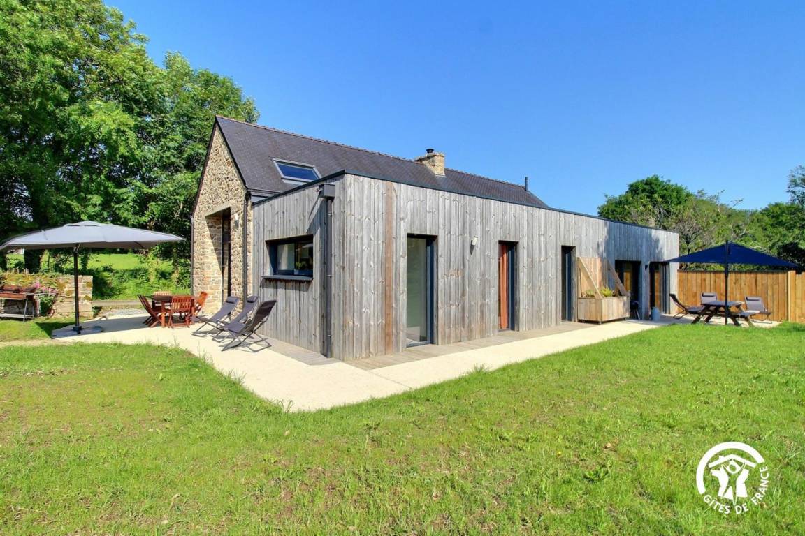145 M² Gîte ∙ 6 Chambres ∙ 11 Personnes - Auray