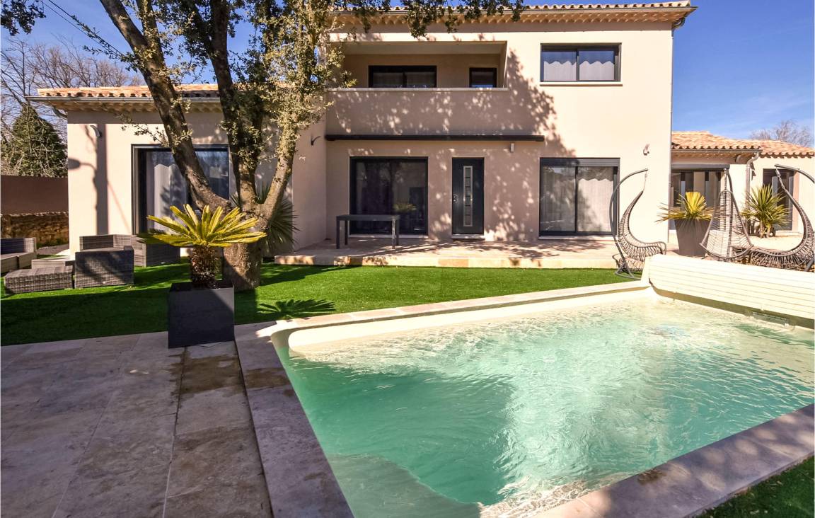 150 M² Huis ∙ 4 Slaapkamers ∙ 8 Gasten - Grillon