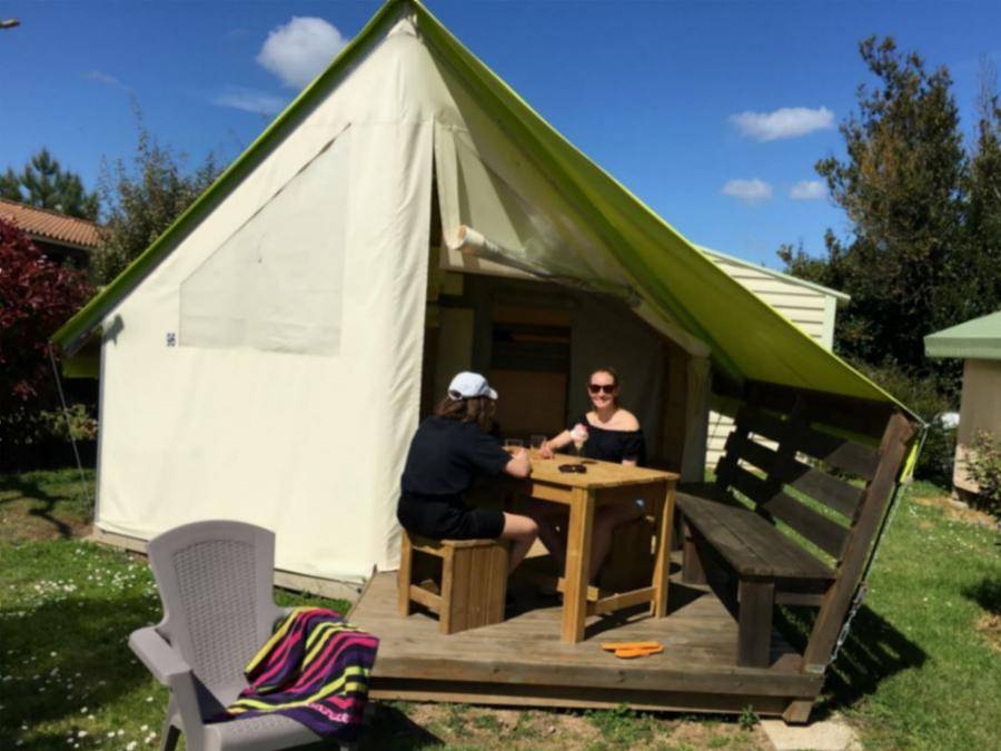 17 M² Tent ∙ 2 Bedrooms ∙ 4 Guests - Île de Ré