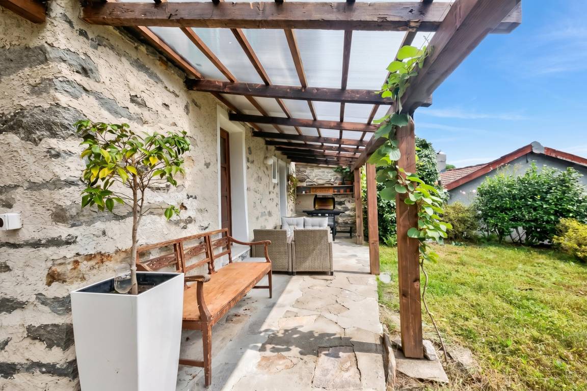 70 M² Chalet ∙ 2 Bedrooms ∙ 4 Guests - Canton of Ticino