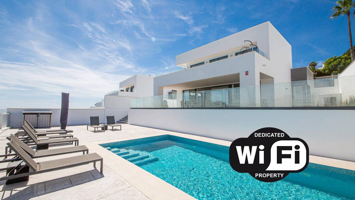 210 M² Villa ∙ 4 Chambres ∙ 8 Personnes - Sotogrande