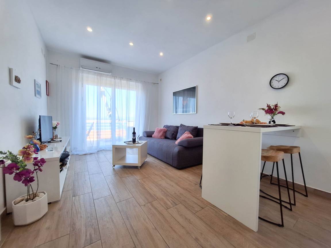 50 M² Ferienwohnung ∙ 2 Schlafzimmer ∙ 6 Gäste - Crikvenica