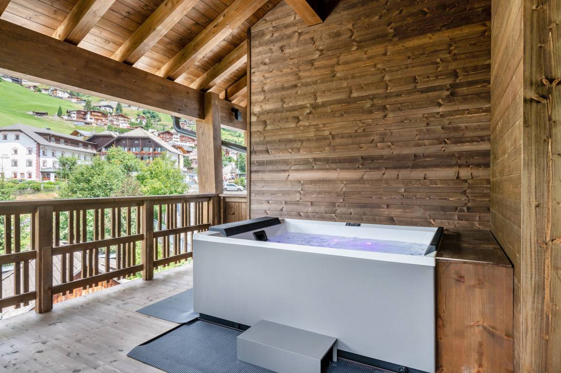 80 M² Apartment ∙ 2 Bedrooms ∙ 6 Guests - Val Gardena
