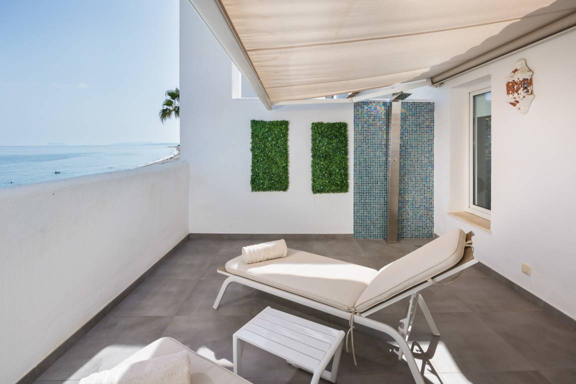 180 M² Maison De Vacances ∙ 3 Chambres ∙ 6 Personnes - Benahavís