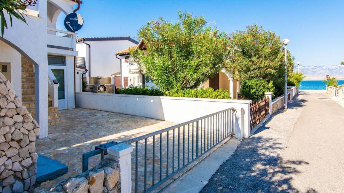 75 M² Apartamento ∙ 3 Habitaciones ∙ 6 Huéspedes - Vir