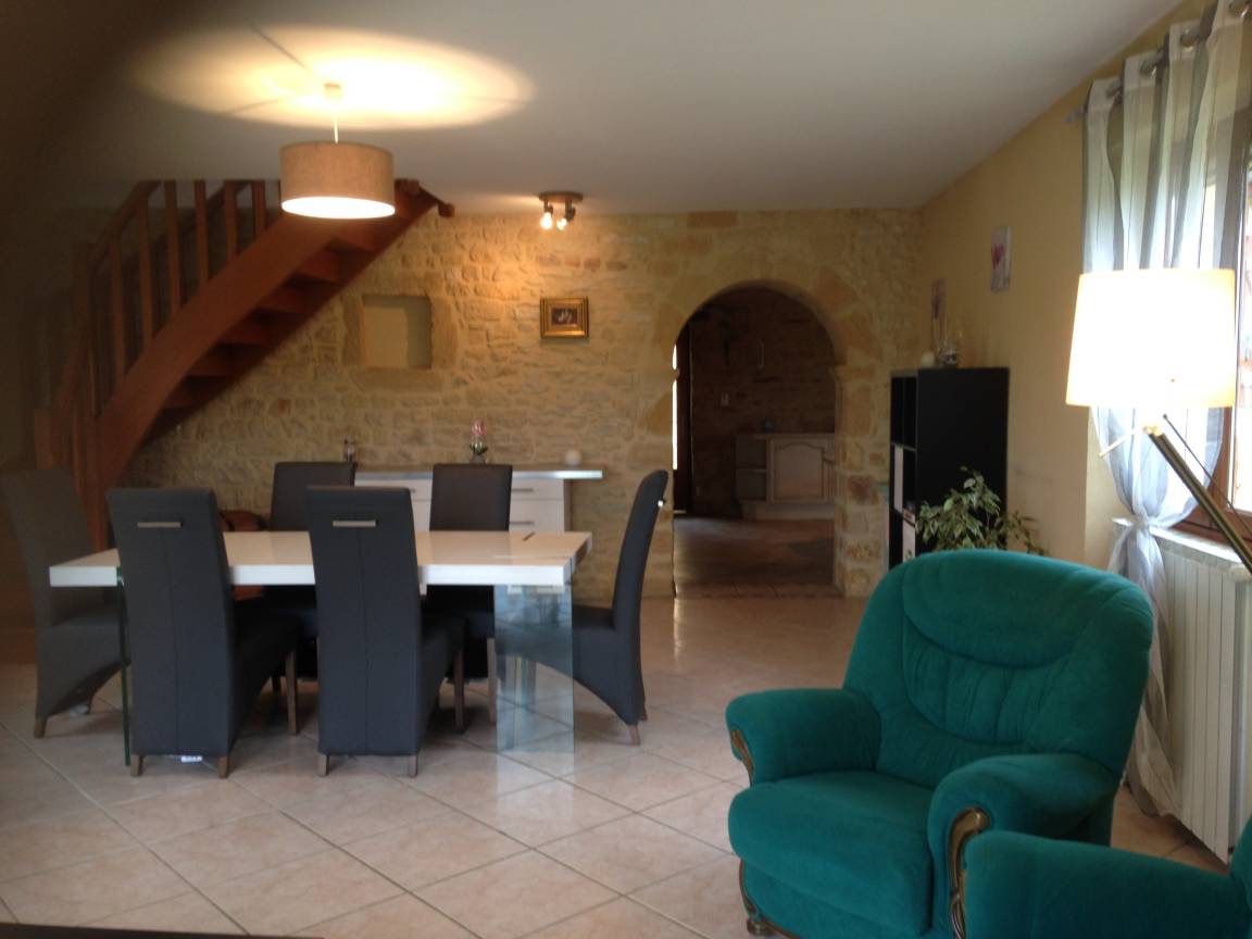 130 M² House ∙ 3 Bedrooms ∙ 6 Guests - Gourdon