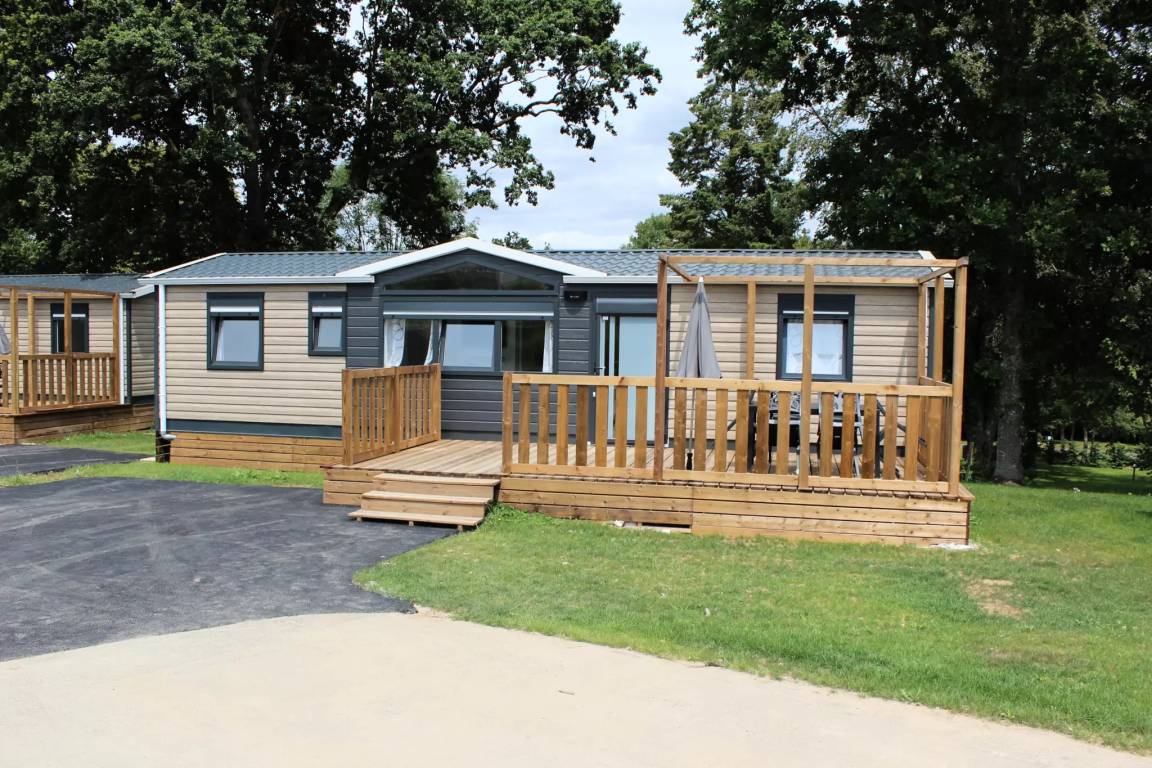 40 M² Mobil-home ∙ 3 Chambres ∙ 8 Personnes - Merdrignac