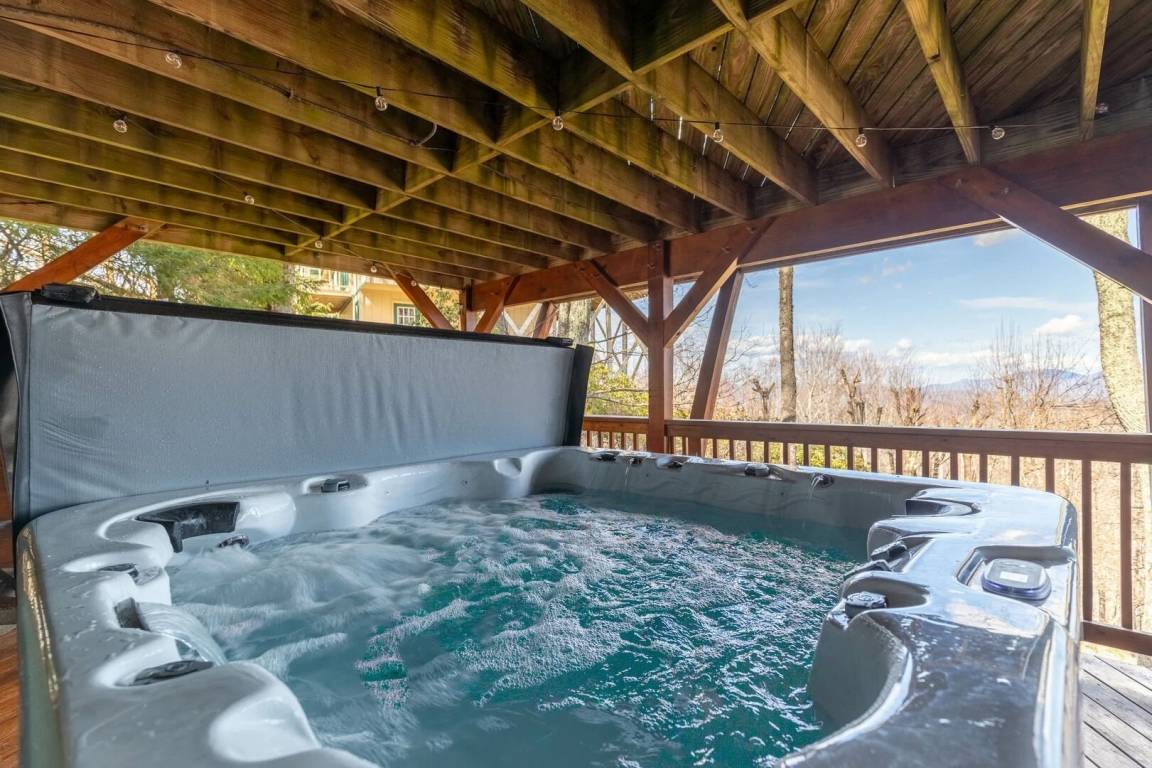 255 M² Cabin ∙ 5 Bedrooms ∙ 15 Guests - Beech Mountain, NC