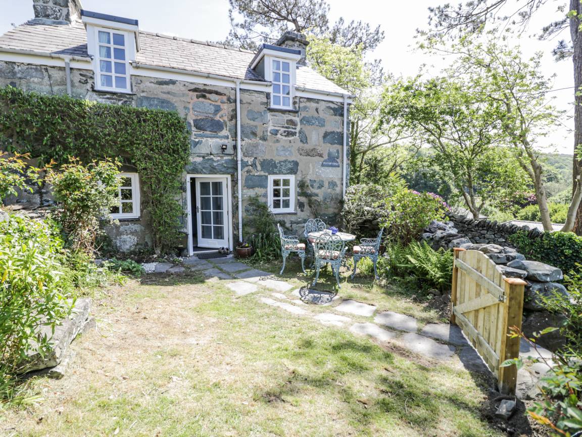 Cottage ∙ 2 Bedrooms ∙ 4 Guests - Portmeirion