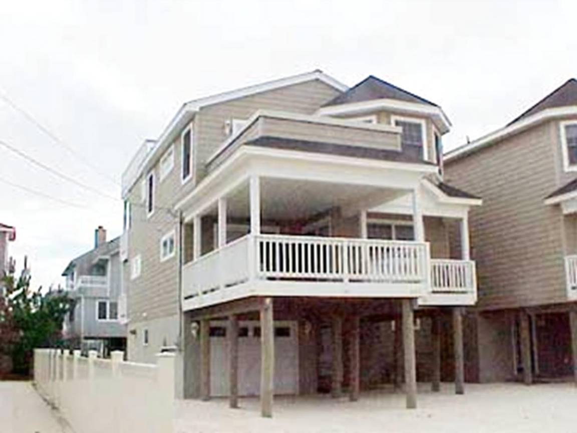 Condo ∙ 4 Bedrooms ∙ 8 Guests - Long Beach Island, NJ