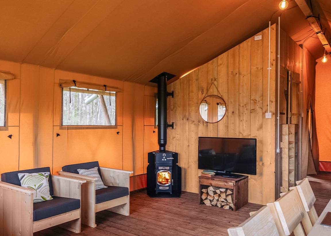 Tent ∙ 2 Bedrooms ∙ 4 Guests - Wiltshire