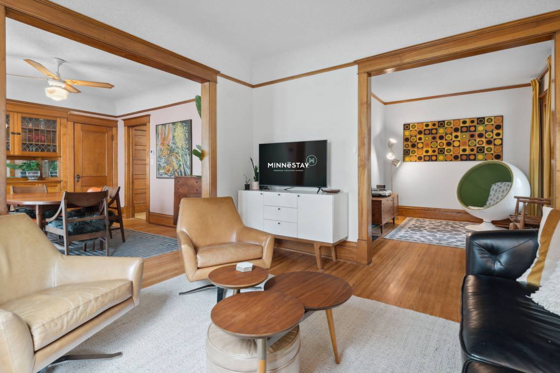 190 M² House ∙ 3 Bedrooms ∙ 6 Guests - Bloomington, MN