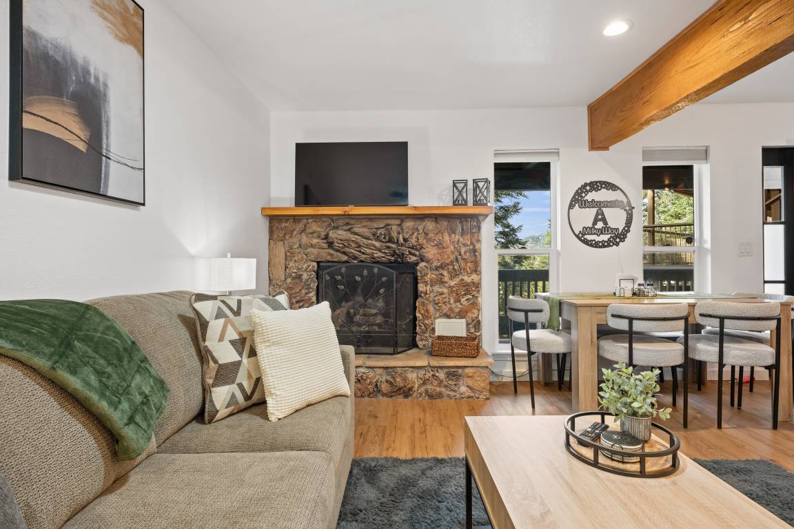 91 M² Condo ∙ 3 Bedrooms ∙ 6 Guests - Genoa, NV