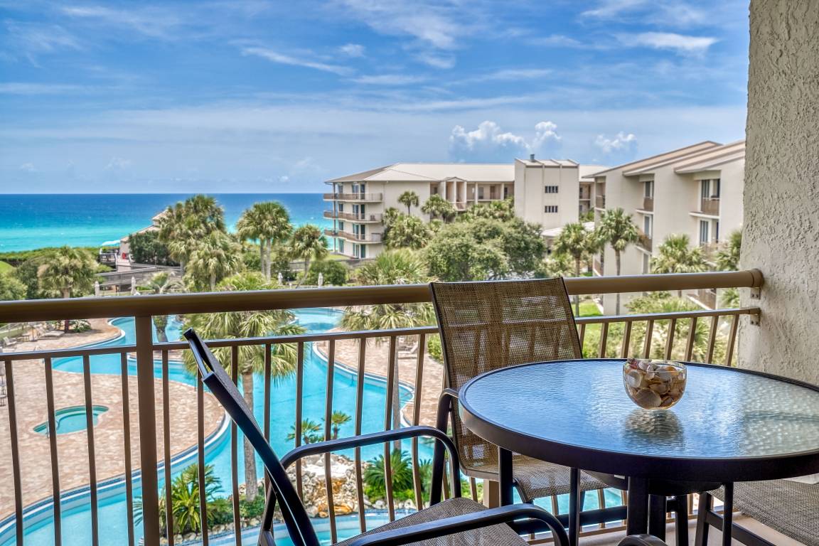 111 M² Condo ∙ 2 Bedrooms ∙ 8 Guests - Rosemary Beach, FL