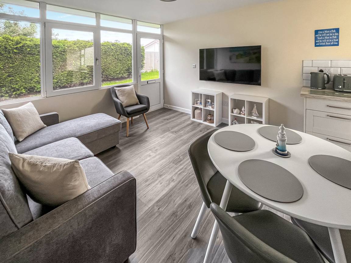 Cottage ∙ 2 Bedrooms ∙ 6 Guests - Ingoldmells